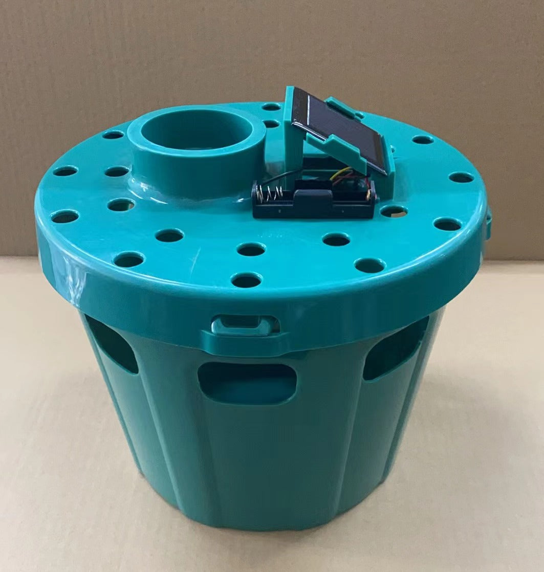 Green Solar Bucket | Organic, All-Natural Oils Insect Repellent ...